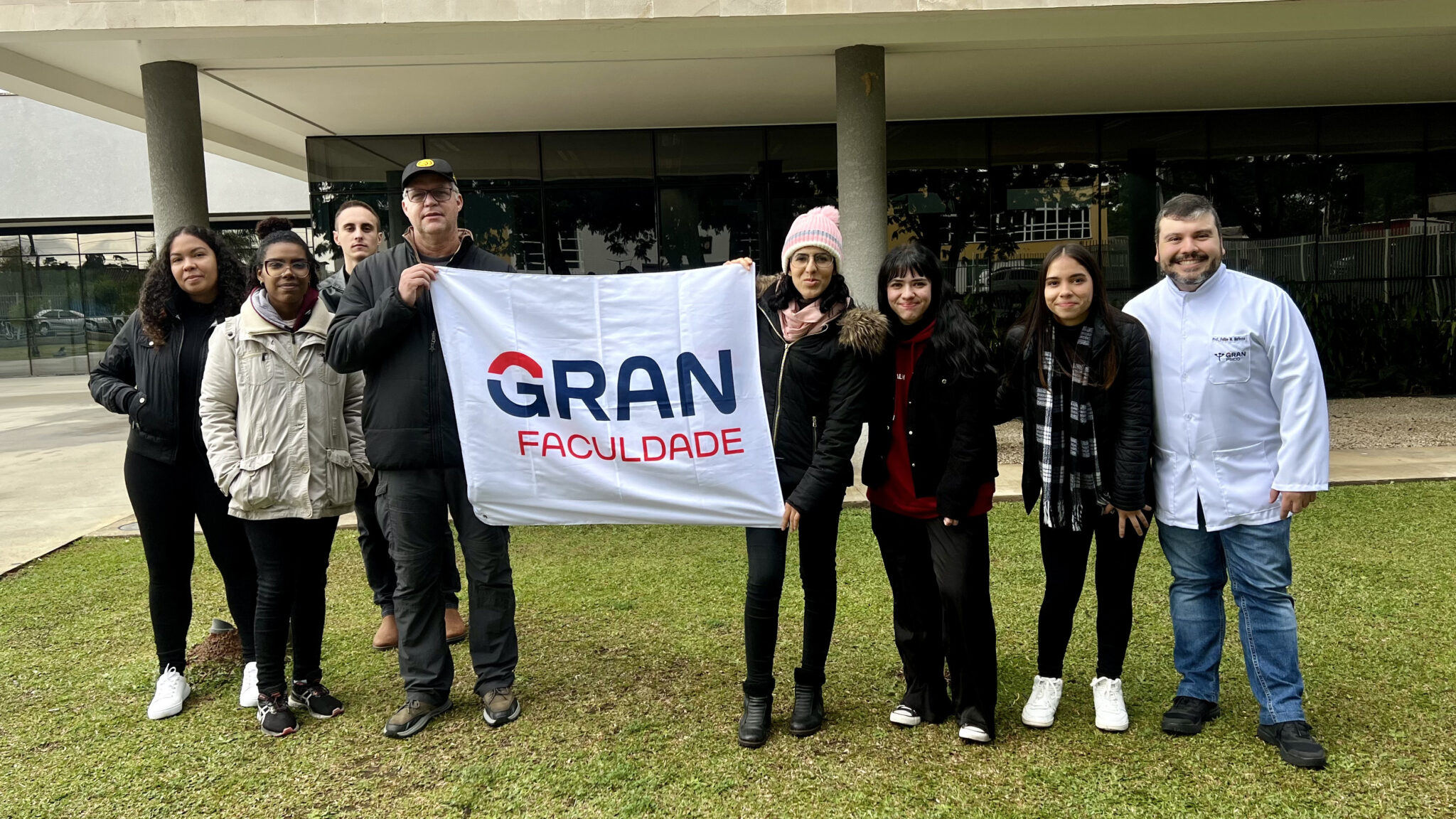 Visita ao IML e Museu de Ciências Forenses do Paraná: Alunos de Psicologia da Gran Faculdade ...